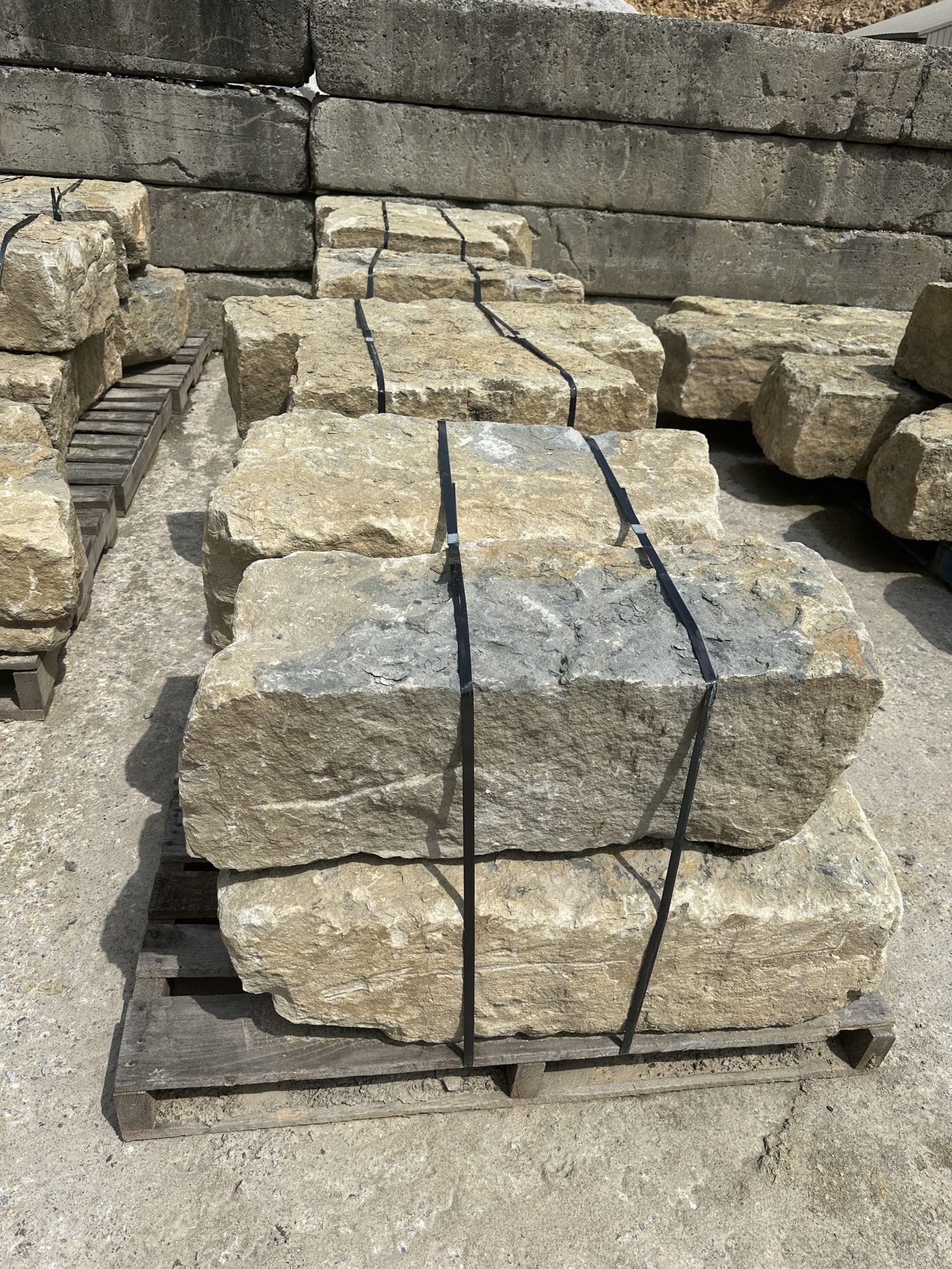 Landscape Boulders | Brandywine Quarry, Inc.